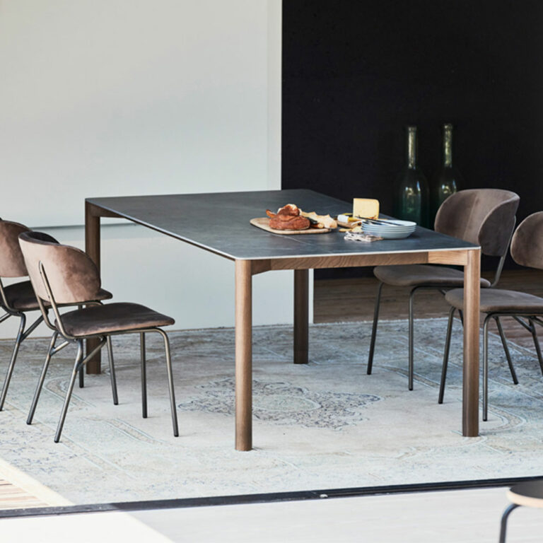 Produktseite: Living >Große Tische - Jan Kurtz